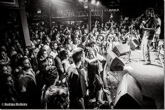 Sashamon: "Talvez a vida seja como andar numa onda e assim é a música ...